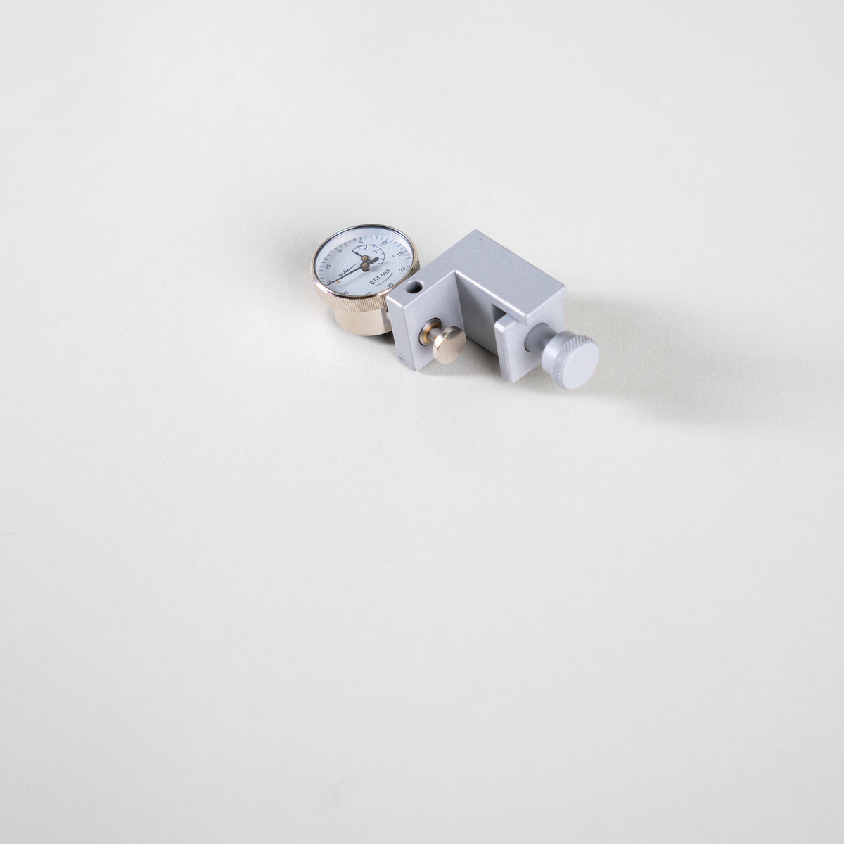 Blade adjustment indicator for bassoon tip profiling and oboe profilin ...